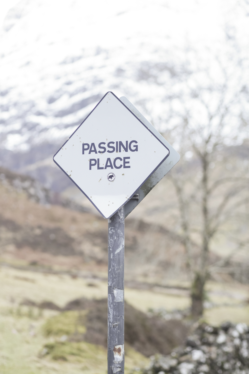 Passing place sign