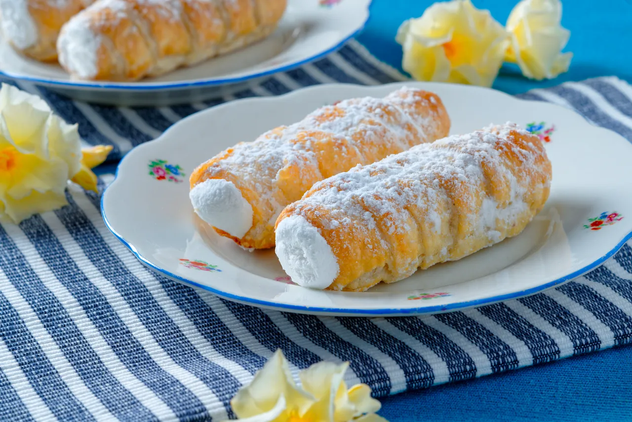 Kremrole cream roll